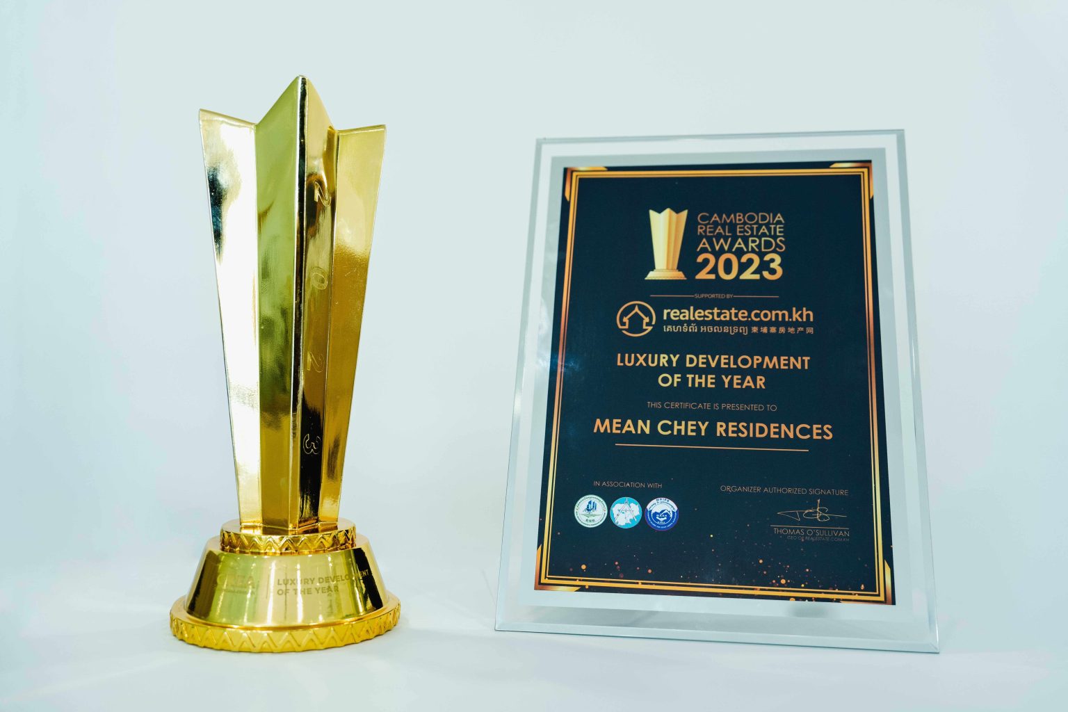 MEAN CHEY RESIDENCES WON CREA LUXURY DEVELOPMENT OF THE YEAR ...